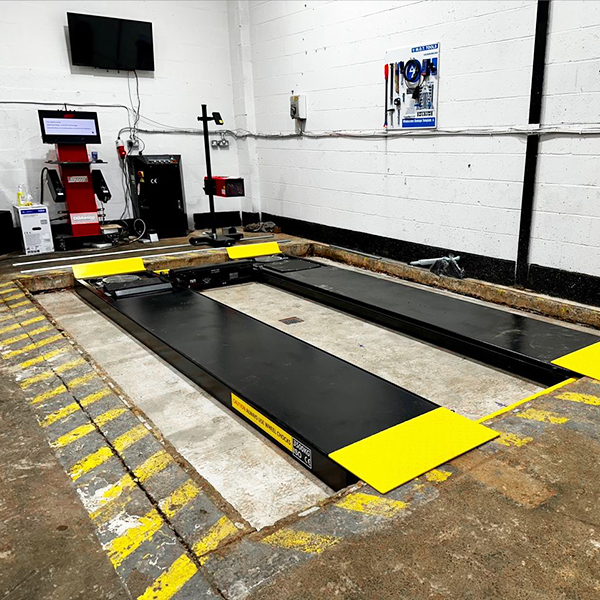 Top Tips for Choosing the Right MOT Equipment